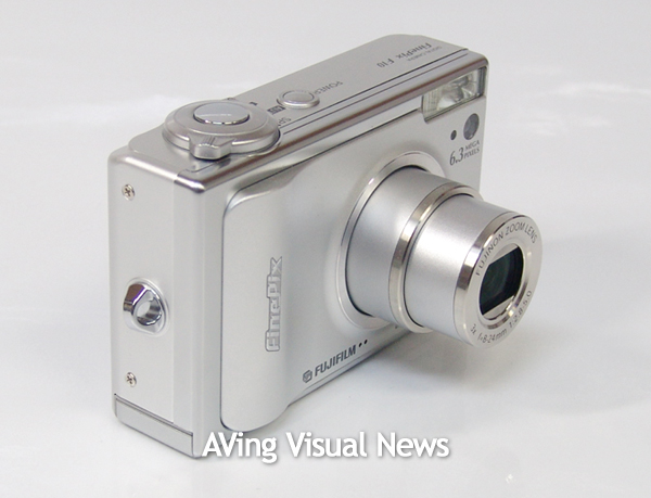 630만 화소, ISO 1,600의 감도를 실현한 ‘파인픽스 F10’