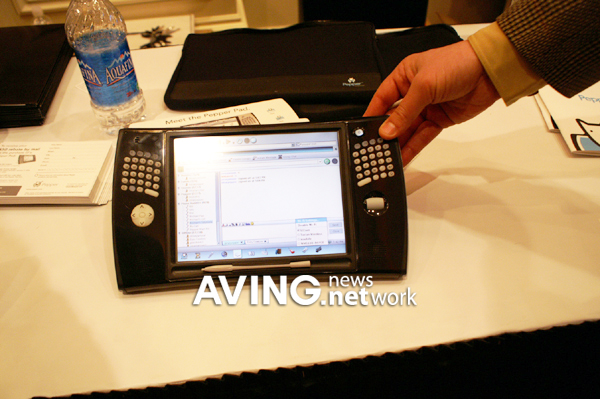 CES Unveiled – Pepper, 손으로 들고 다니는 미디어 컴퓨터