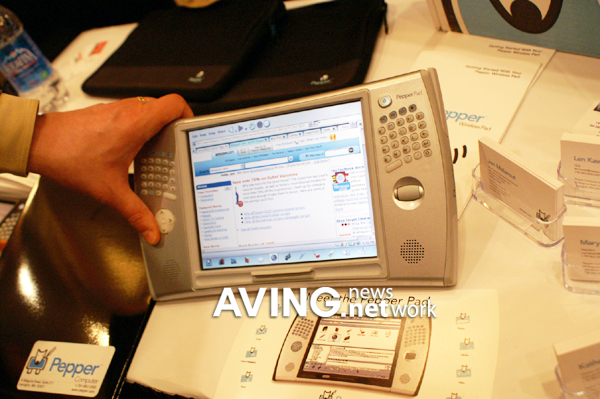 CES Unveiled – Pepper, 손으로 들고 다니는 미디어 컴퓨터