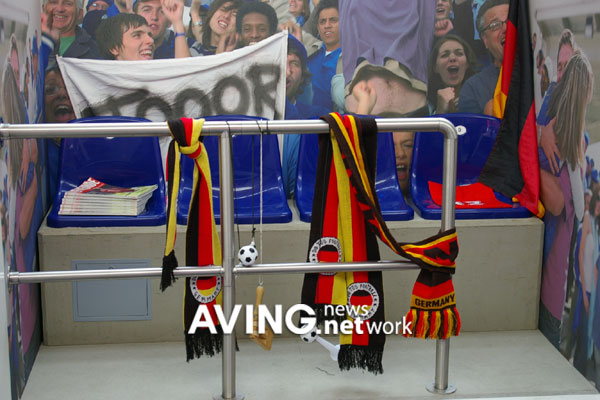 [Hall 26]CeBIT 2006 인기 전시 컨셉 '2006 독일 월드컵'