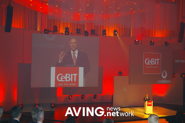 CeBIT 2006 개회식, 보다폰 CEO 'Arun Sarin'