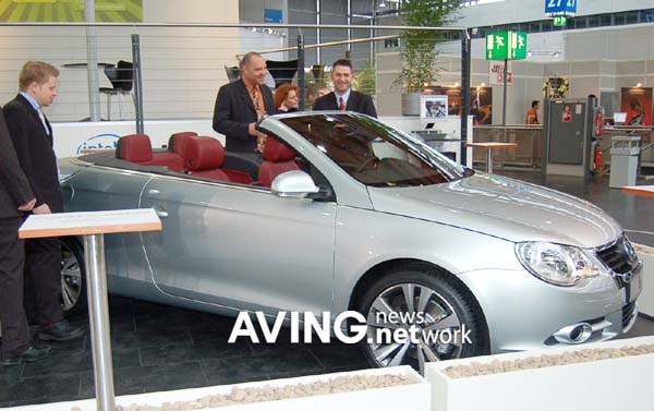 폭스바겐의 'NEW EOS'에 장착된 'inperio SYSTEM'