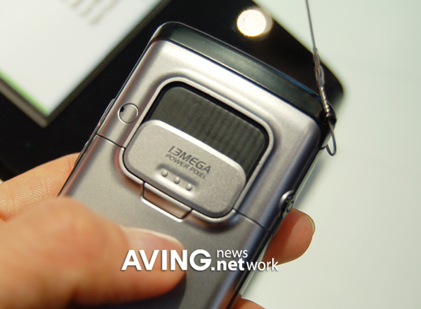 MP3P를 쏙 빼닮은 팬택 큐리텔 뮤직폰 'G-3600V'