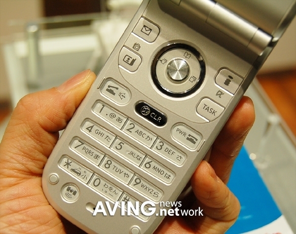 GPS 네비게이션 기능의 WCDMA폰 - 컬러풀 SANYO 휴대폰 소개(3)