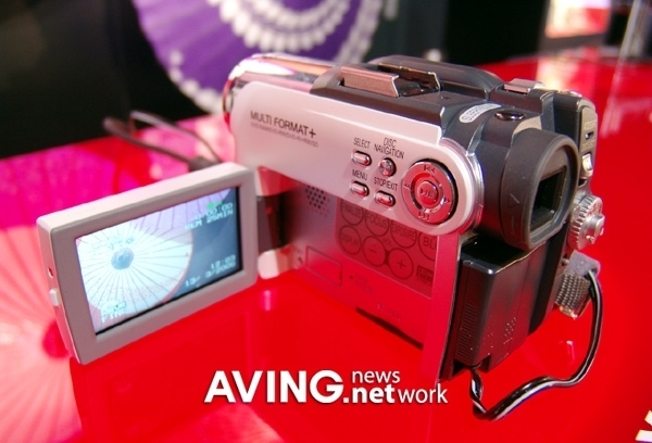 히타치, 16:9 와이드 및 광각 촬영이 가능한 'DZ-BX35'