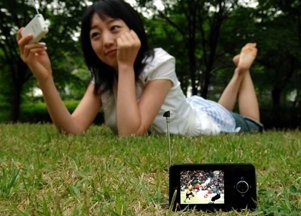 LG전자, DMB MP3플레이어 출시, 모바일 통합브랜드 ‘앤(&)’선언!!