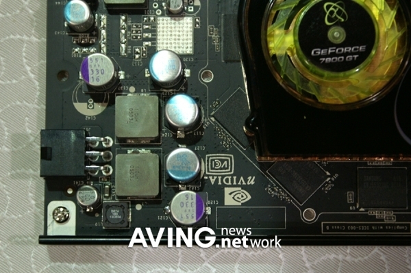 PCB기판 디자인까지 매력적인 게임전용 그래픽카드