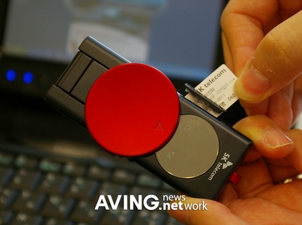 HSDPA와 EV-DO지원 듀얼모드 USB모뎀