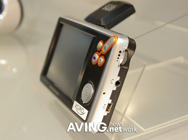 XORO, 컴팩트 내비게이션 NAV 300 선보여