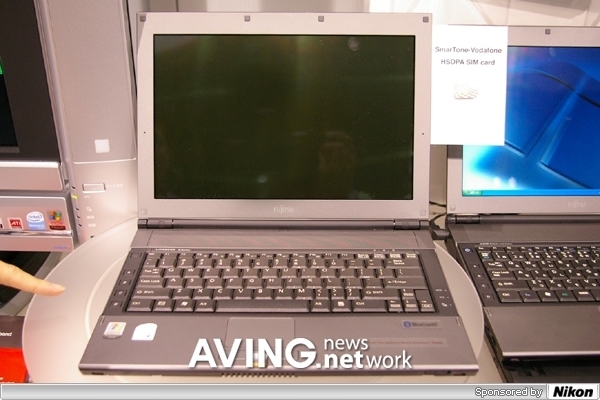 후지쯔 라이프북 Q2010에 HSDPA 탑재!!