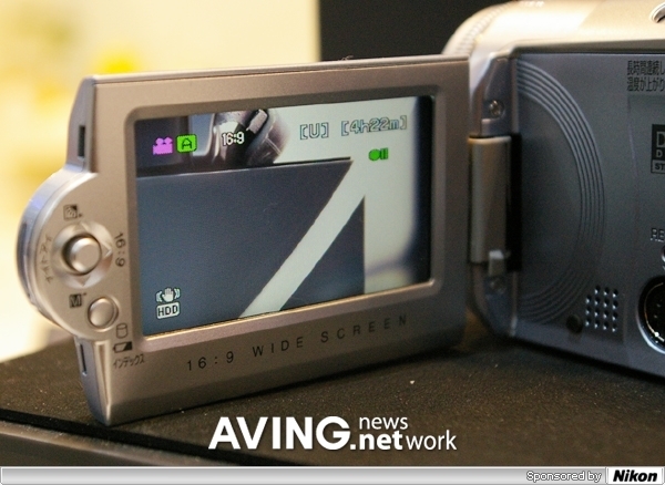 JVC, 실버 색상의 에브리오 'GZ-MG67’ 선보여