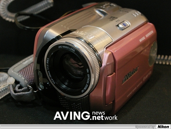 JVC, 핑크 색상의 에브리오 'GZ-MG67-P’ 선보여
