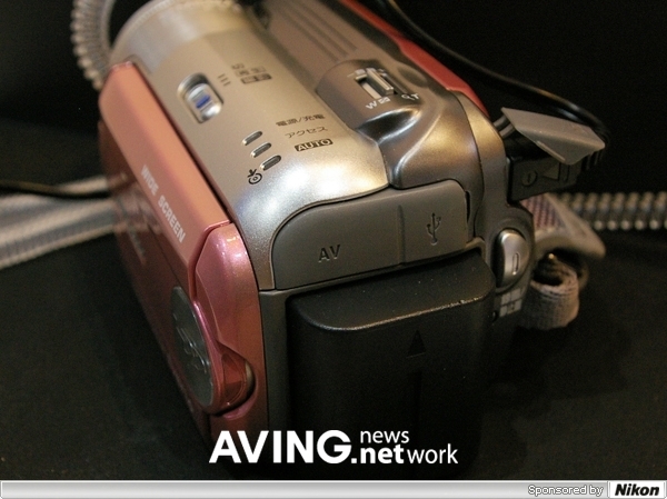 JVC, 핑크 색상의 에브리오 'GZ-MG67-P’ 선보여