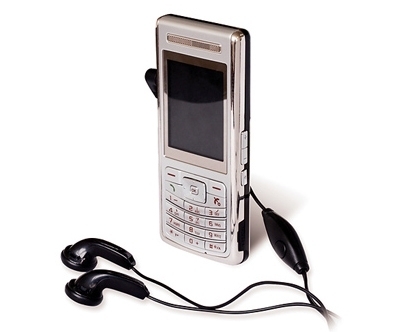 HEDY, 스테인리스 재질 휴대폰 출시