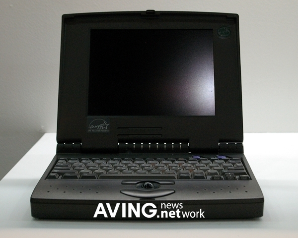1994년 생산된 486노트북 Trigem 486NP