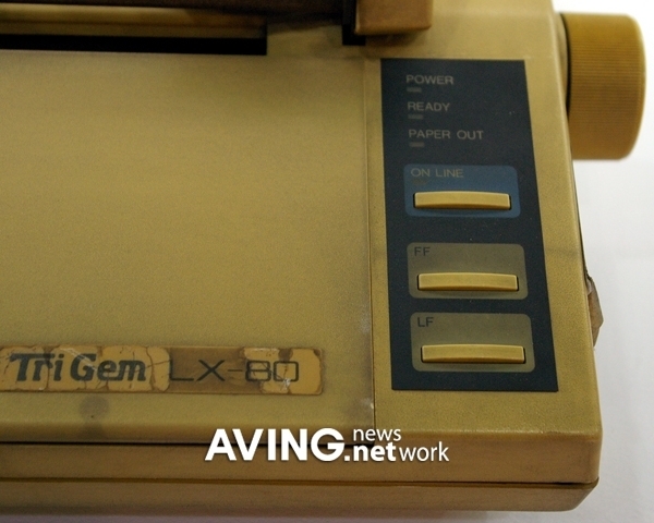 1985년 생산된 매트릭스 프린터 Trigem LX-80