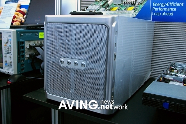 슈퍼컴퓨터도 개인용으로 출시된다!