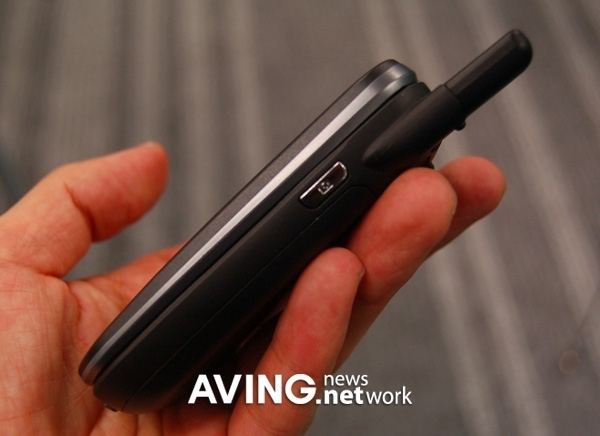 LG전자, PTT 기능 갖춘 3G폰 'CU400'