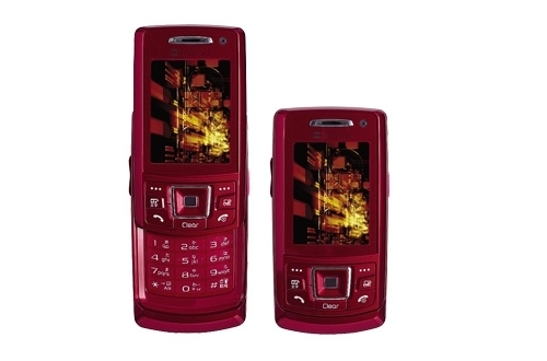 소프트뱅크, 슬림형 휴대폰 709 SC 일본출시