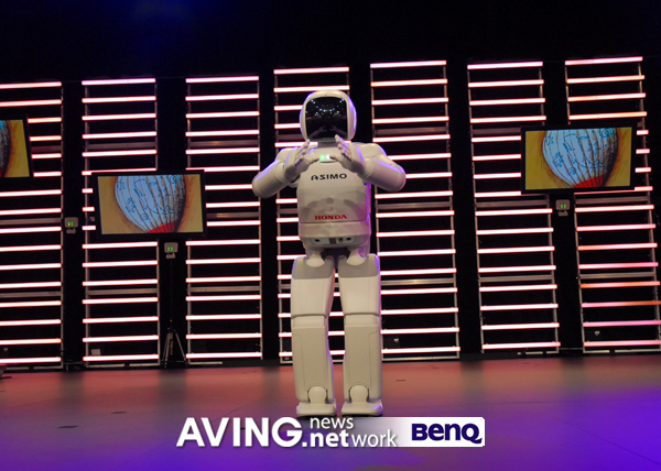 CES 2007로봇, ‘아시모’와 ‘R2D2’ 주목해야