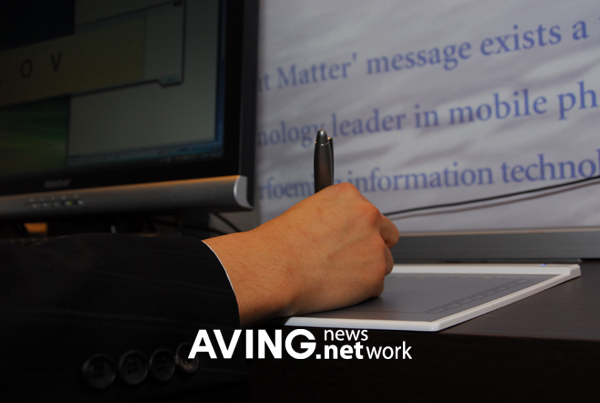 윈도우비스타 태블릿 기능을 지원하는 12.1인치 ‘VisTablet’ 출시