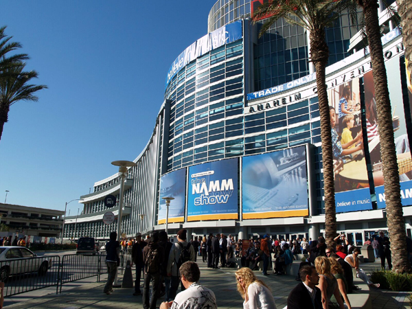 NAMM 2007이 개최된 'LA 애너하임' 풍경(1)