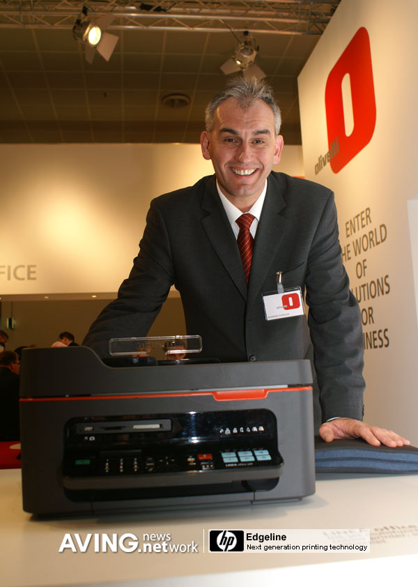 명장 'Jasper Morrison'이 디자인한 복합기 'LINEA'