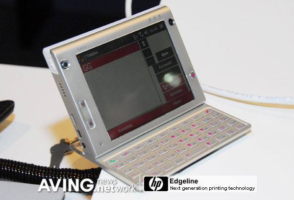 전자사전이 아니다! HSDPA지원하는 고사양 PDA폰 'Ameo'