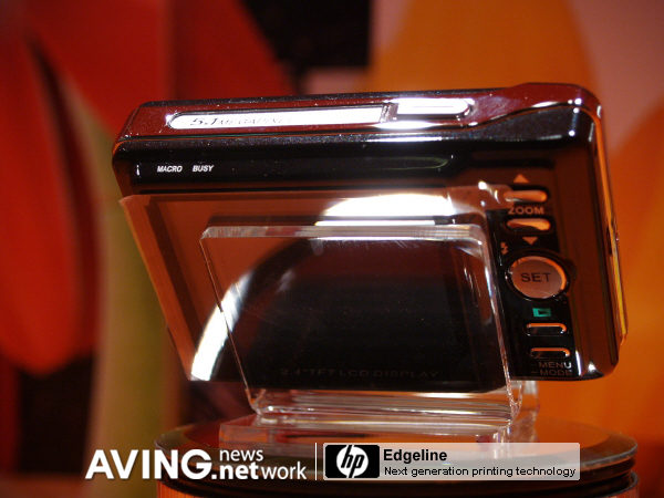 [CeBIT 2007 Visual Focus] DXG digital camera tour(2) - DSC538