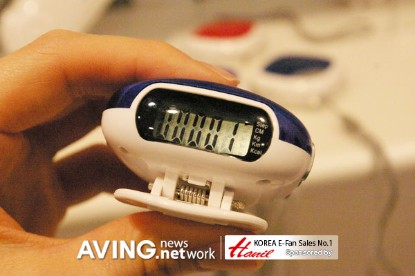 JASONIC, 만보계를 지원하는 FM라디오 선보여