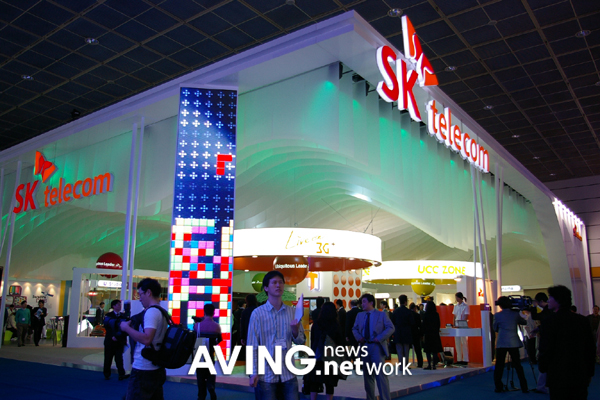 [SKT-Live on 3G+] 로봇과 대화하는 '웹영상통화' 서비스!