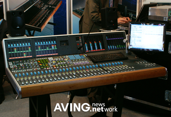 아빅스테크, CALREC의 'OMEGA'콘솔 선보여