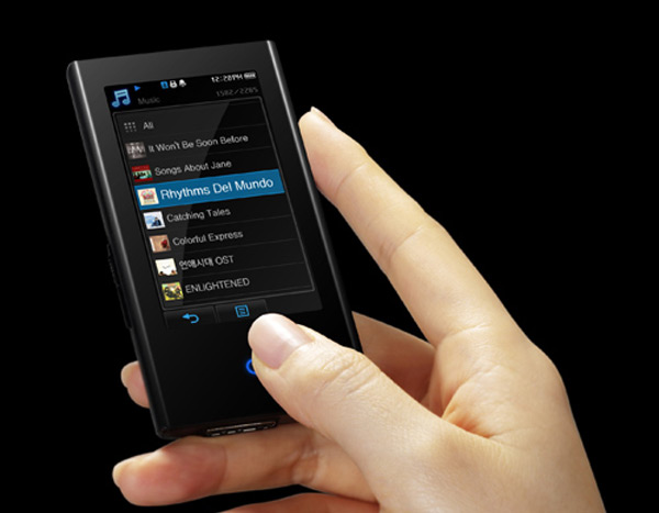 삼성전자, 와이드 스크린 채용한 MP3P 'YP-P2' 체험단 모집!