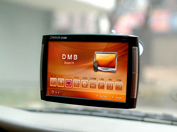 [리뷰]실용주의 내비게이션 아이나비 ES100