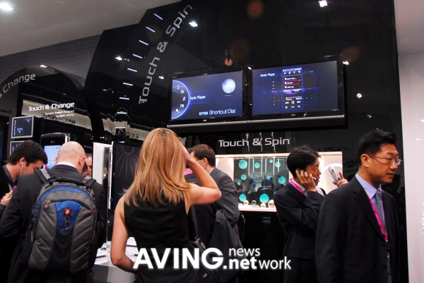 “불편한 터치는 가라”, LG 'KF700' 최초 공개!