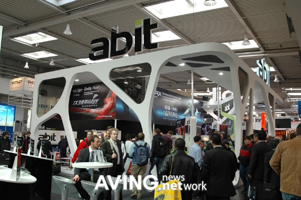 세빗(CeBIT) 2008에 참가한 abit 부스 전경