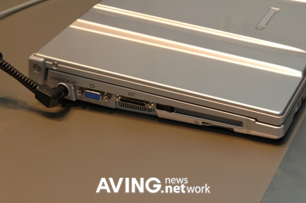 사진으로 보는 파나소닉 터프북 - CF-W7