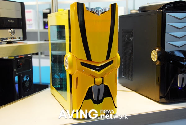 '세빗(CeBIT) 2008'에 참가한 'Frontier' 부스 전경