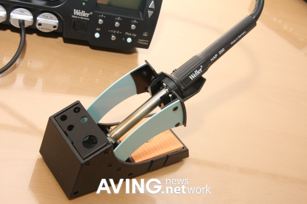 무연인두기부터 리웍작업이 가능한 웰라(Weller) 'WR3000M'