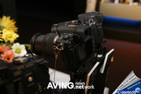파나소닉, 바디와 렌즈크기 줄인 DSLR G1 공개