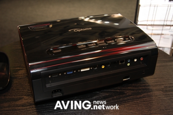 옵토마, 단초점렌즈 탑재한 고화질 XGA급 프로젝터 출시