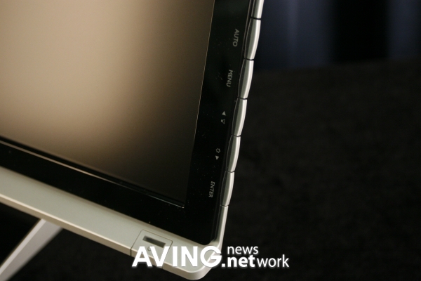 [리뷰] 벤큐코리아 22인치 'BenQ E2200HD' LCD 모니터
