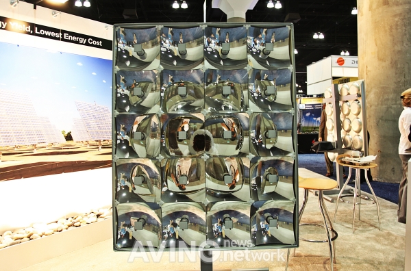 미국 SolFocus, 태양열 집열 시스템 SolFocus 1100S CPV 전시