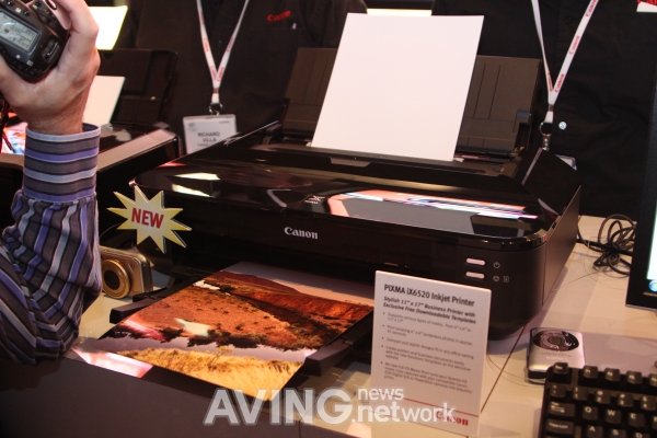 [CES 2011] 캐논, 다양한 크기의 인쇄 지원하는 'PIXMA iX6520' 소개