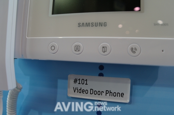 서울통신기술, 홈 네트워크 기반시설이 없는 곳에 적합한 도어폰 '삼성 이지온 SHT-3305' 선보여