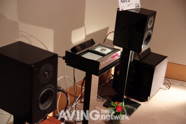 에이프릴 뮤직, 라이브 연주회장 공간감 그대로~ 'Stello Ai500'