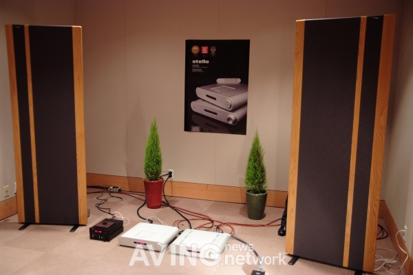 에이프릴 뮤직, 라이브 연주회장 공간감 그대로~ 'Stello Ai500'