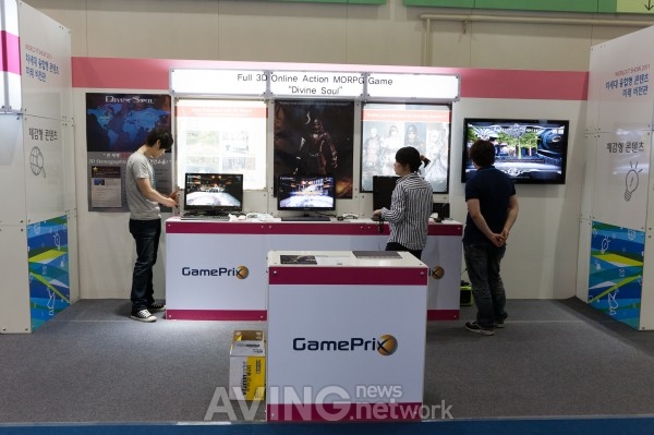 [WIS 2011] 게임프릭, 자신만의 콤보 액션 만들 수 있는 MMORPG '디바인소울' 시연