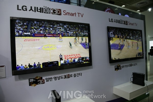 [WIS 2011] LG전자, 3D로 즐기는 'NBA2K 11' 게이밍!