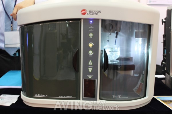[iMAC 2011] 전기저항법 이용해 입도 측정하는 'Multisizer™4'